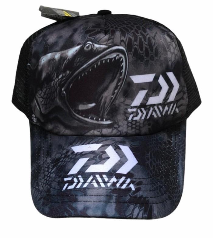 Daiwa fishing caps, Men's Fashion, Watches & Accessories, Caps & Hats ...