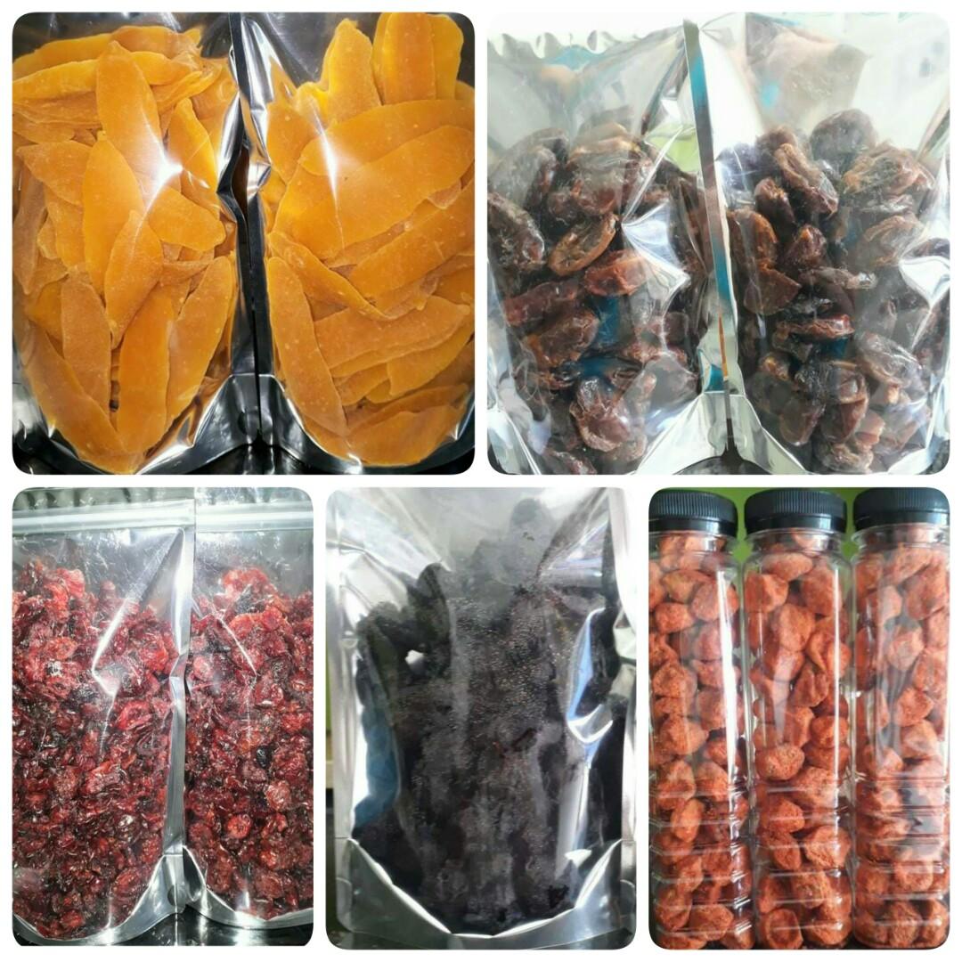 Dried Mangoes, Dates, Cranberries, Champoy, Kiamoy, Food & Drinks ...