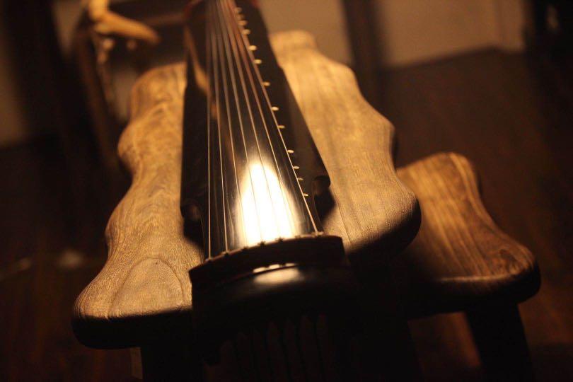 Guqin table and chair Advanced mobile 古琴table, Hobbies & Toys, Music ...