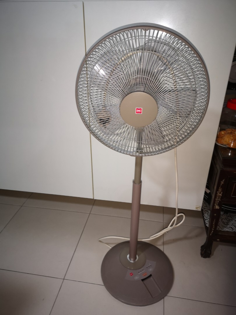 KDk, fan with remote, in top top condition, TV & Home Appliances, Air ...