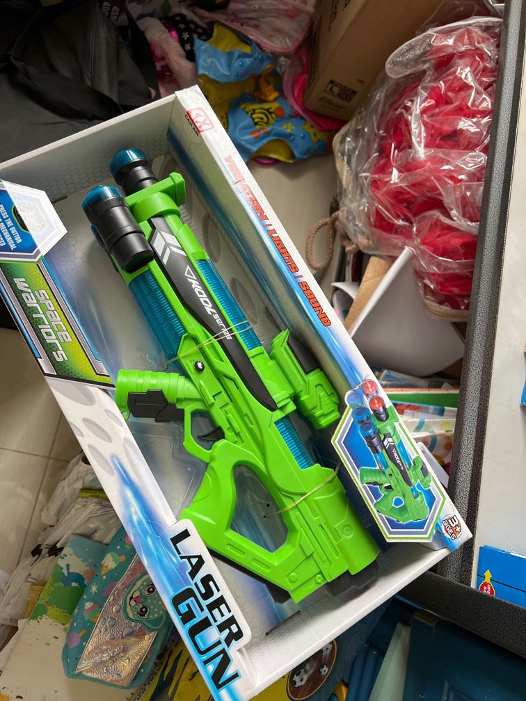 Laser gun, Toys & Collectibles, Mainan di Carousell