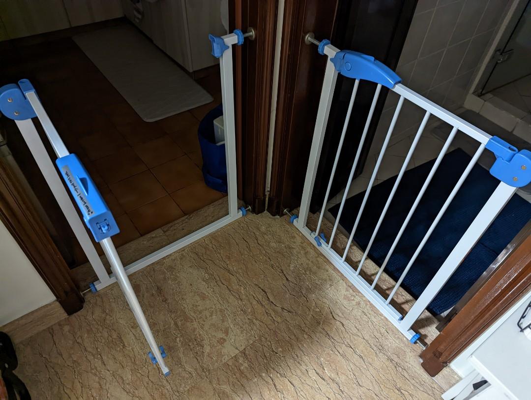 Narrow safety gate, Babies & Kids, Baby Nursery & Kids Furniture ...