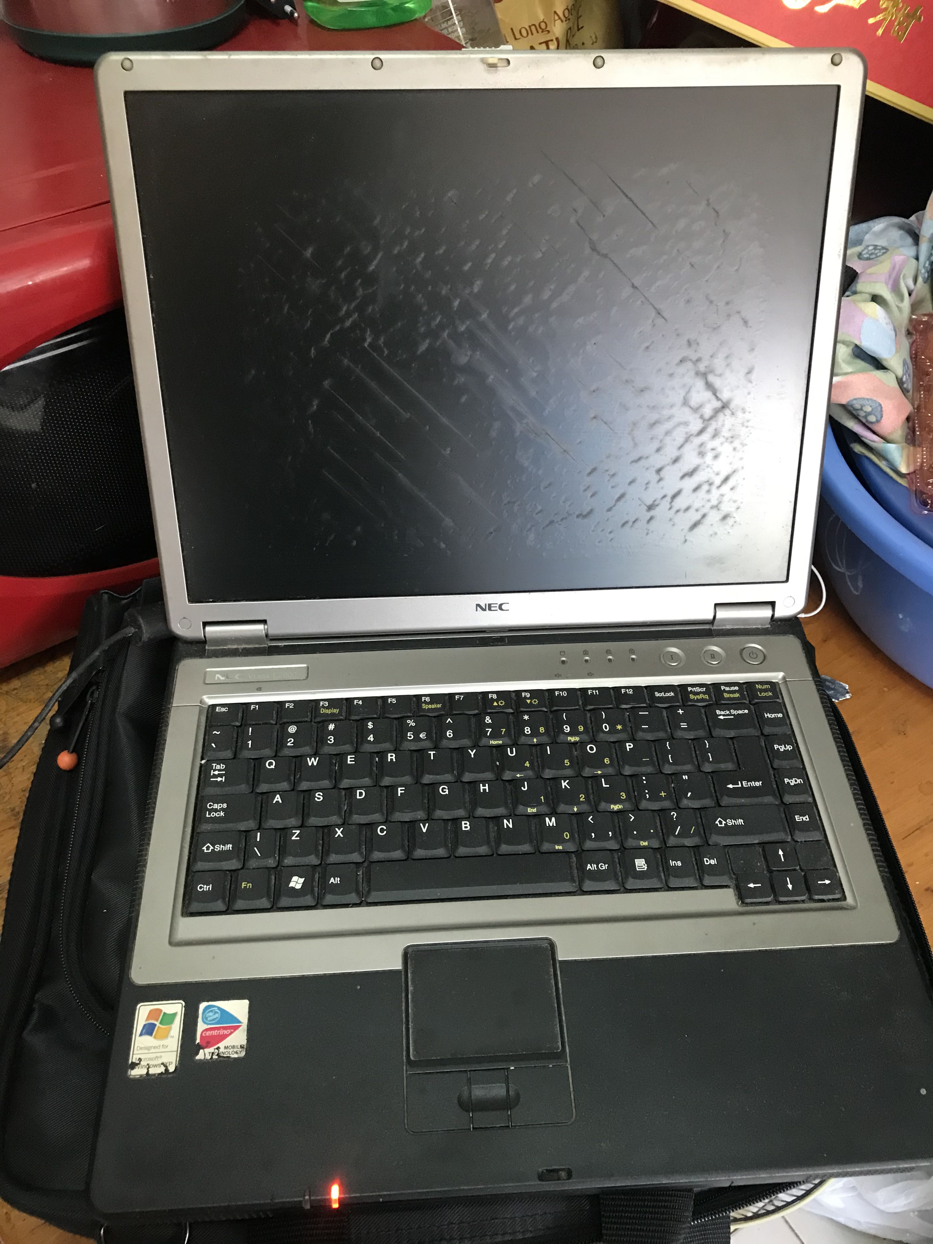 NEC Versa E2000 laptop screen spoilt, Computers & Tech, Laptops ...