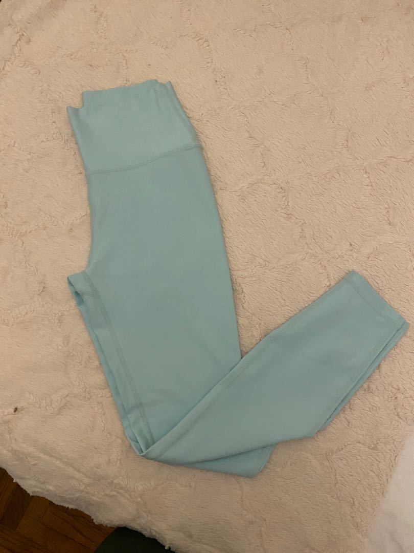 Recess Lady Legend in Chill, Women's Fashion, Activewear on Carousell