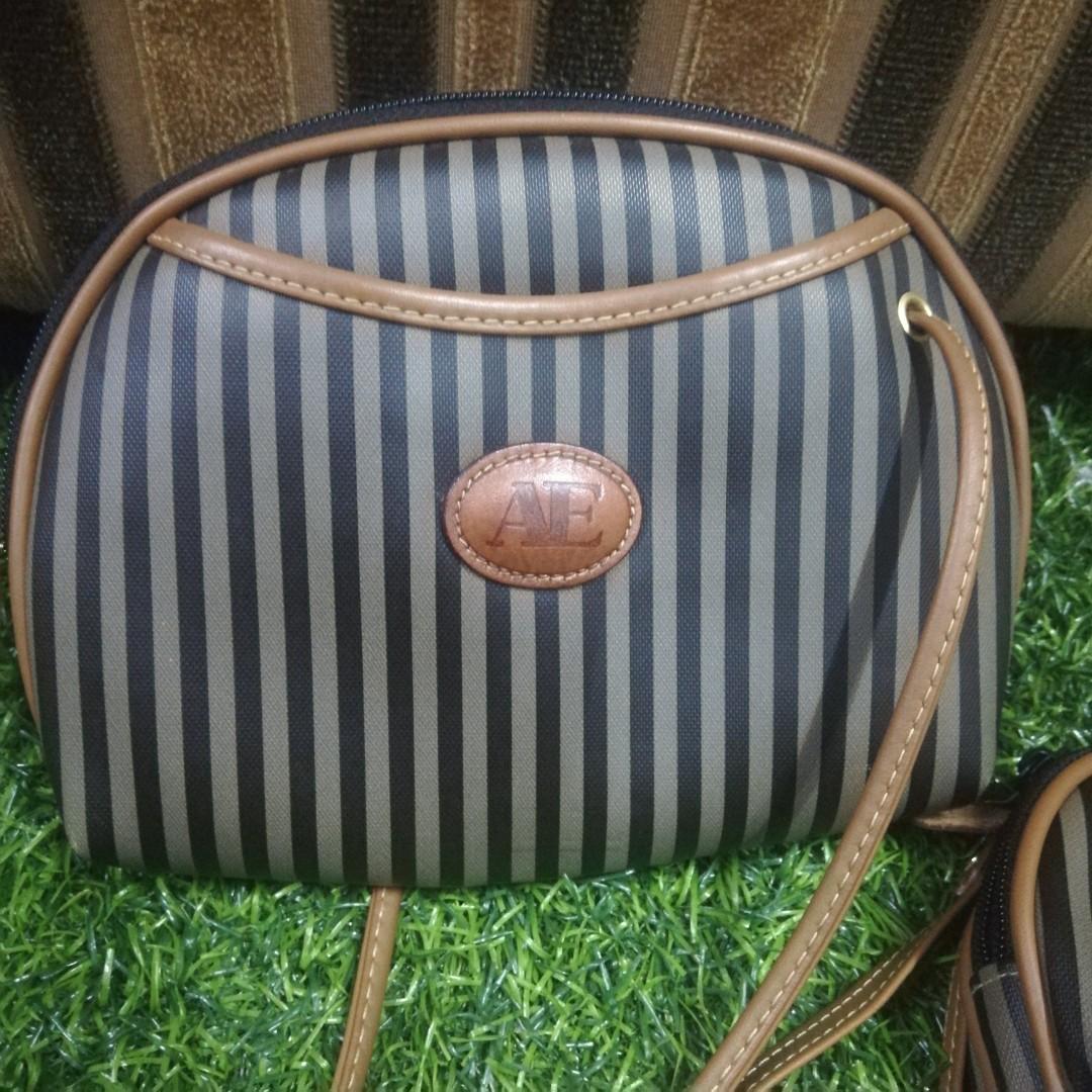 Sling bag Jenama AE, Women's Fashion, Bags & Wallets, Cross-body Bags ...