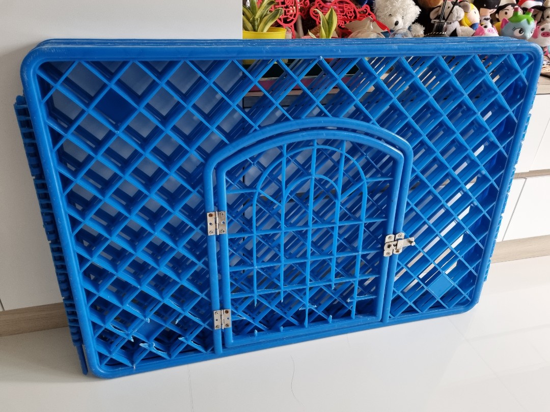 Small Pets Playpen Cage Enclosure Fences Play pen Barricades for dogs ...