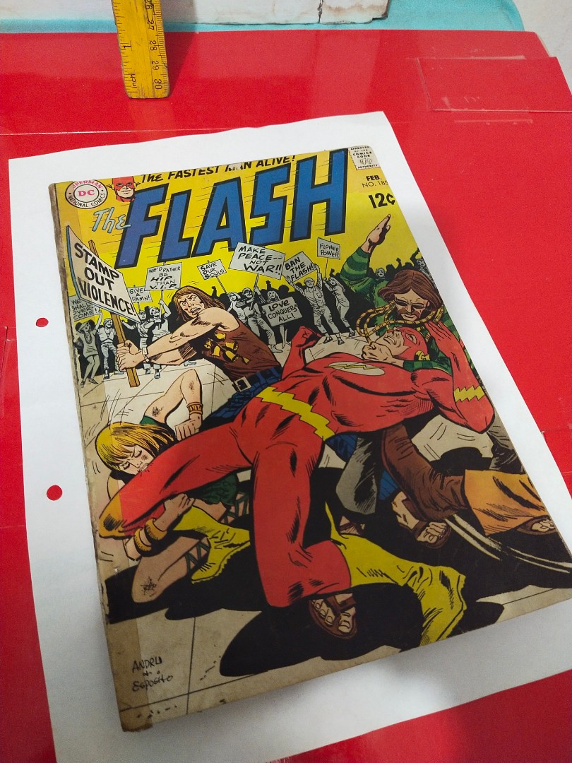 vintage "The FLASH" comics---DV/1969, Hobbies & Toys, Books & Magazines ...