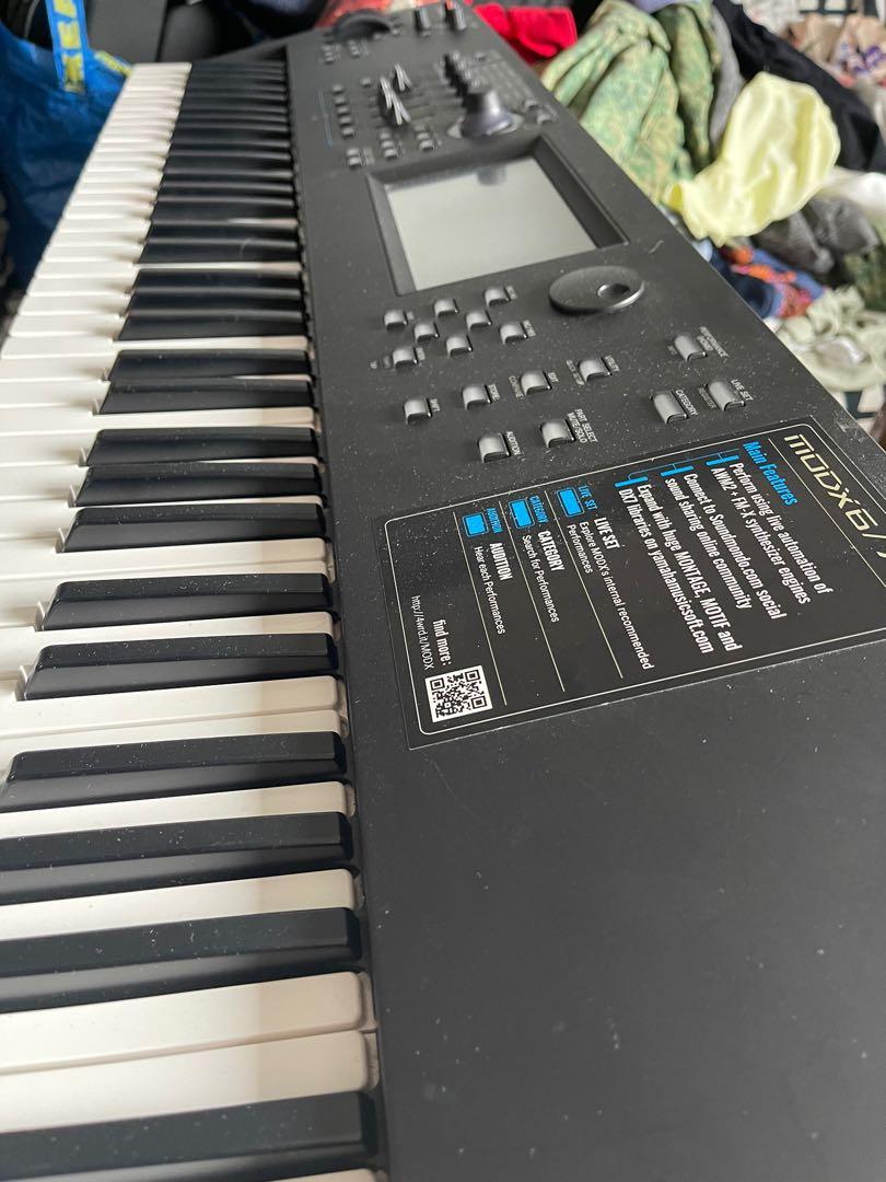 Yamaha MODX7 Keyboard with Orginal Gigbag, Hobbies & Toys, Music ...