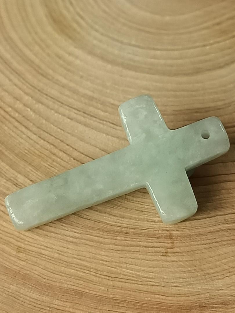 Natural jade cross pendant, Hobbies & Toys, Memorabilia & Collectibles ...