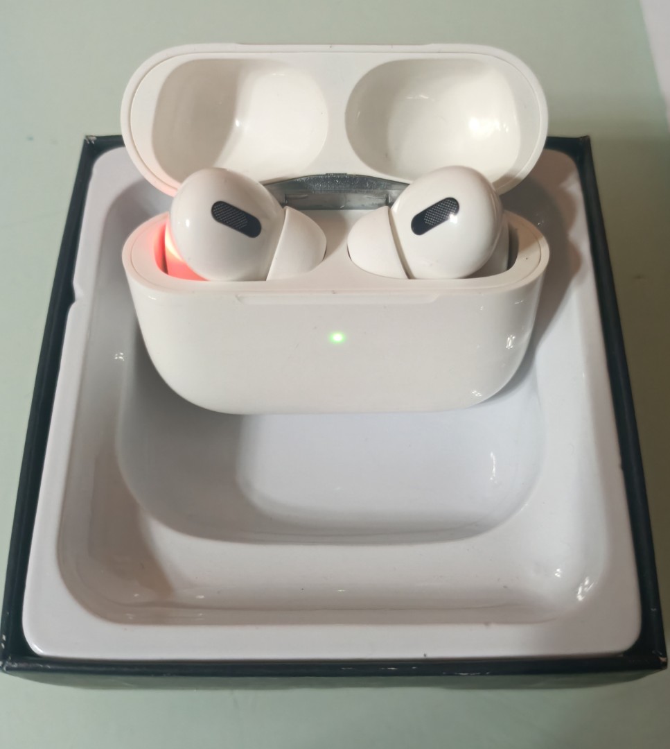 Pro 3 Earbuds (Lightning Cable Charge Port), Audio, Earphones on Carousell