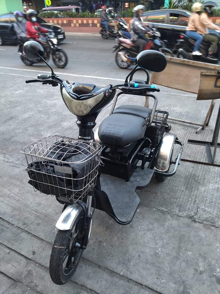 ROMAI 3 WHEELS EBIKE, Motorbikes, Motorbikes for Sale on Carousell