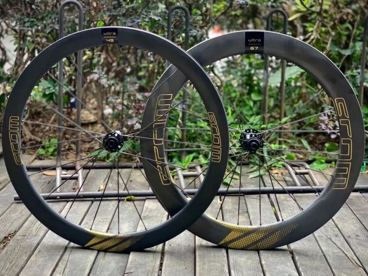 頂級大廠鴻基Scom Ultra風刃碳纖維輻條輪組公路車碳輪 lightest carbon wheelset, 運動產品, 單車及配件 ...