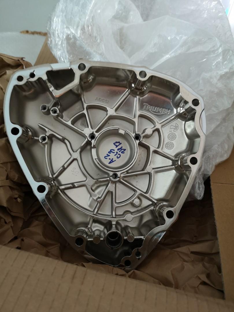 Triumph engine cover set (Watercooled), Motorcycles, Motorcycle ...