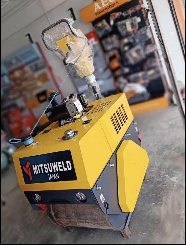 WALK BEHIND VIBRATORY ROLLER (MINI PISON), Commercial & Industrial ...