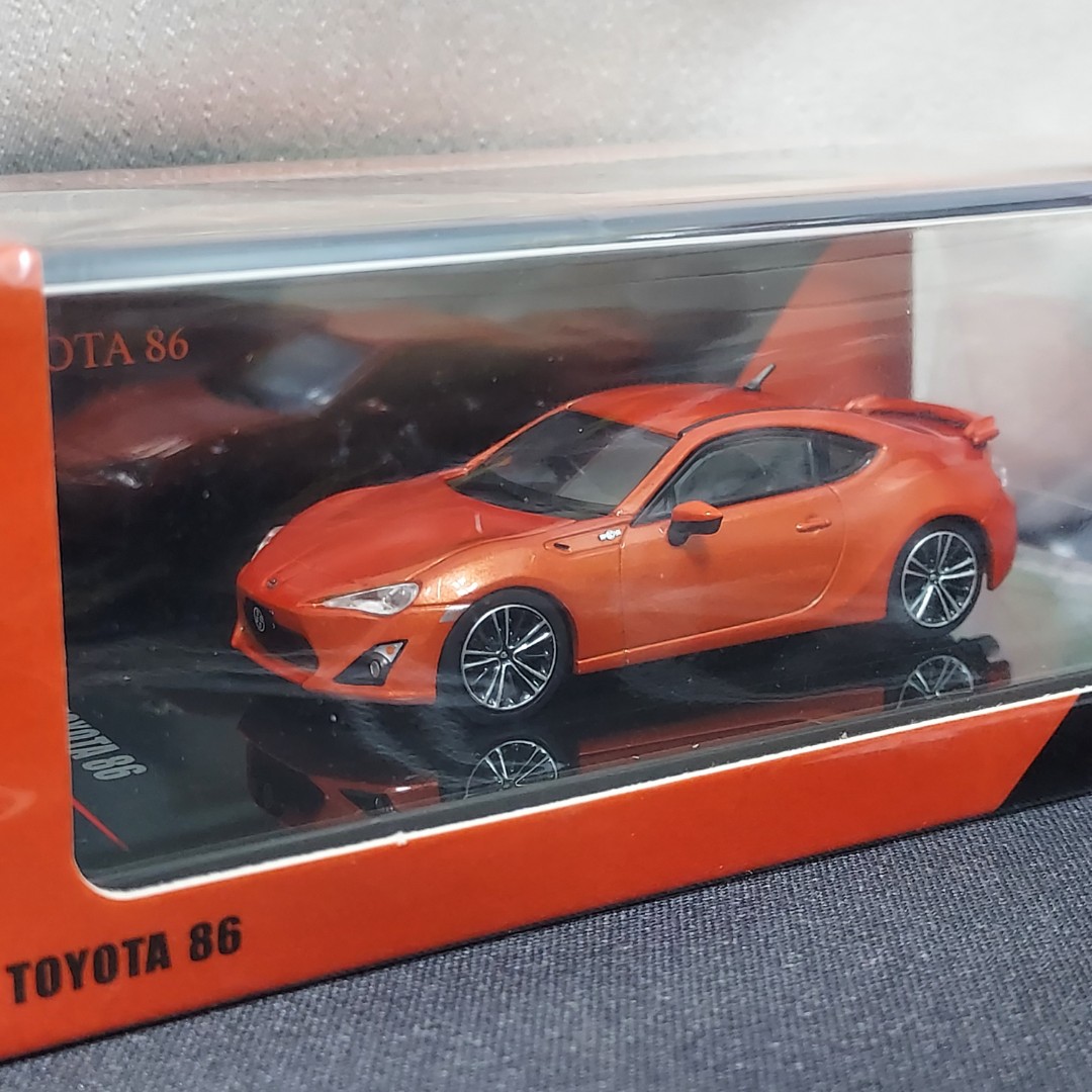 1/64 Toyota 86 orange, Hobbies & Toys, Toys & Games on Carousell