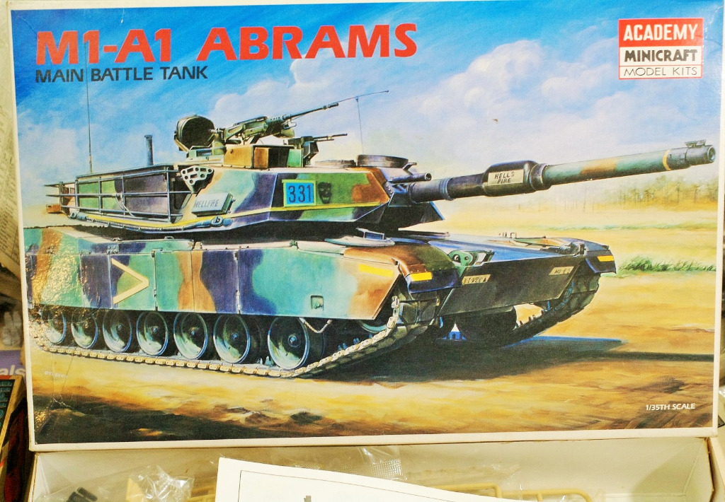 倉底貨-Academy-愛德美-1345-1/35-M1A1 Abrams-M-250, 興趣及遊戲, 收藏品及紀念品, 古董收藏 ...