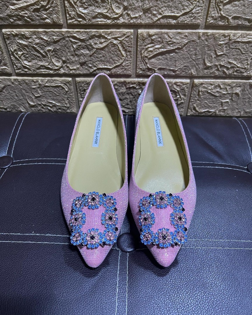 Authentic Manolo B size 40, Women's Fashion, Footwear, Flats & Sandals ...