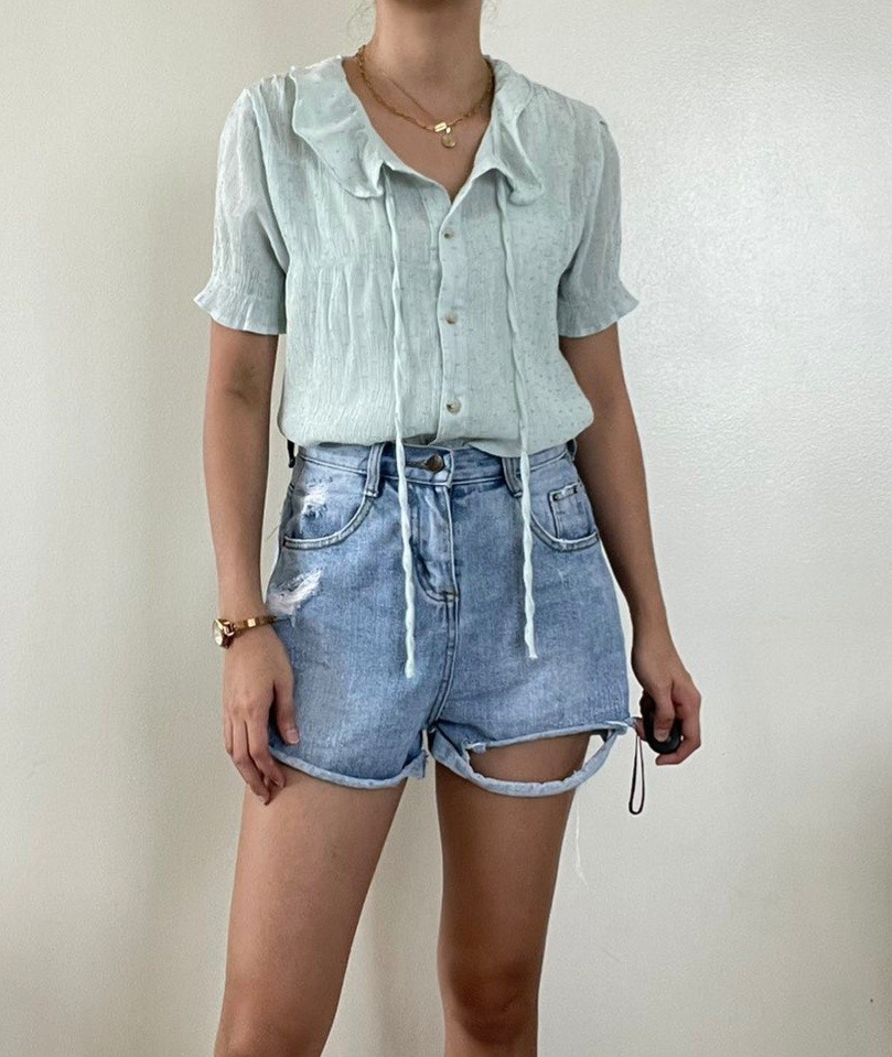 Dainty top, Women's Fashion, Tops, Blouses on Carousell