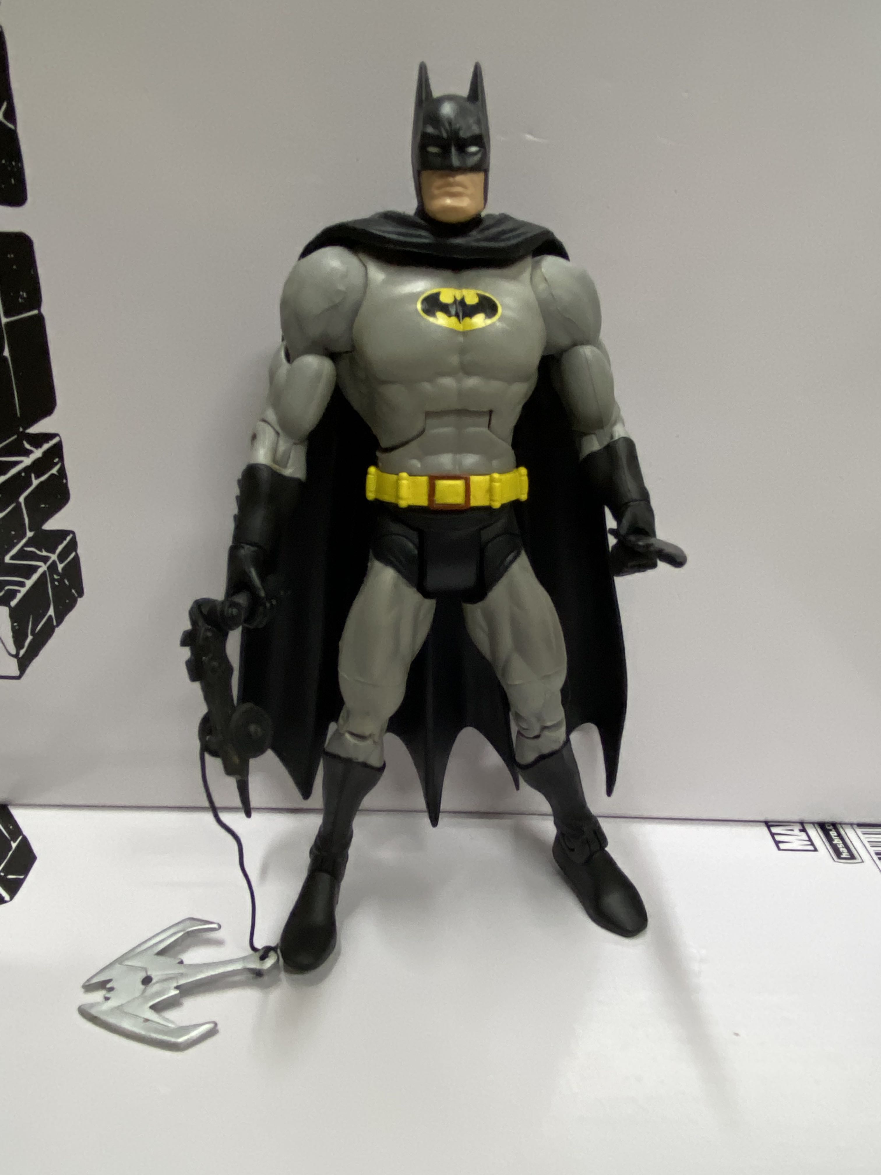 Dcuc Mattel dc superheroes classic batman, 興趣及遊戲, 玩具 & 遊戲類 - Carousell