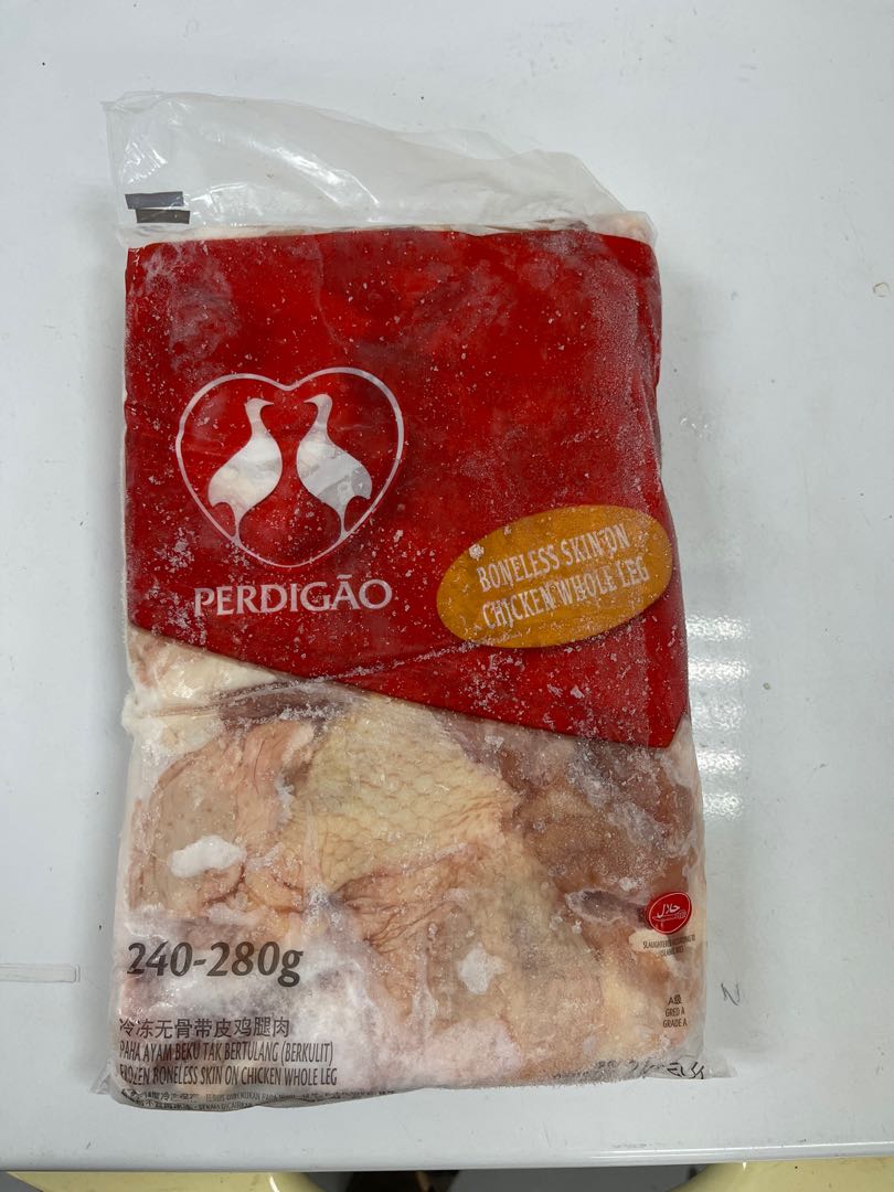 Perdigao Frozen chicken (boneless) 2kg/pack x 8 packs in total, Food ...
