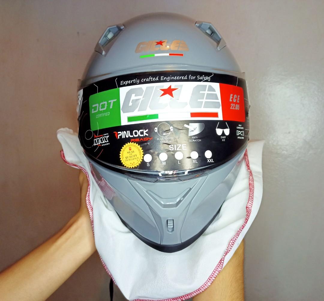 GILLE HELMET GTS-V1 Full Face Helmet in Glossy Gray w/ Silver Logo ...