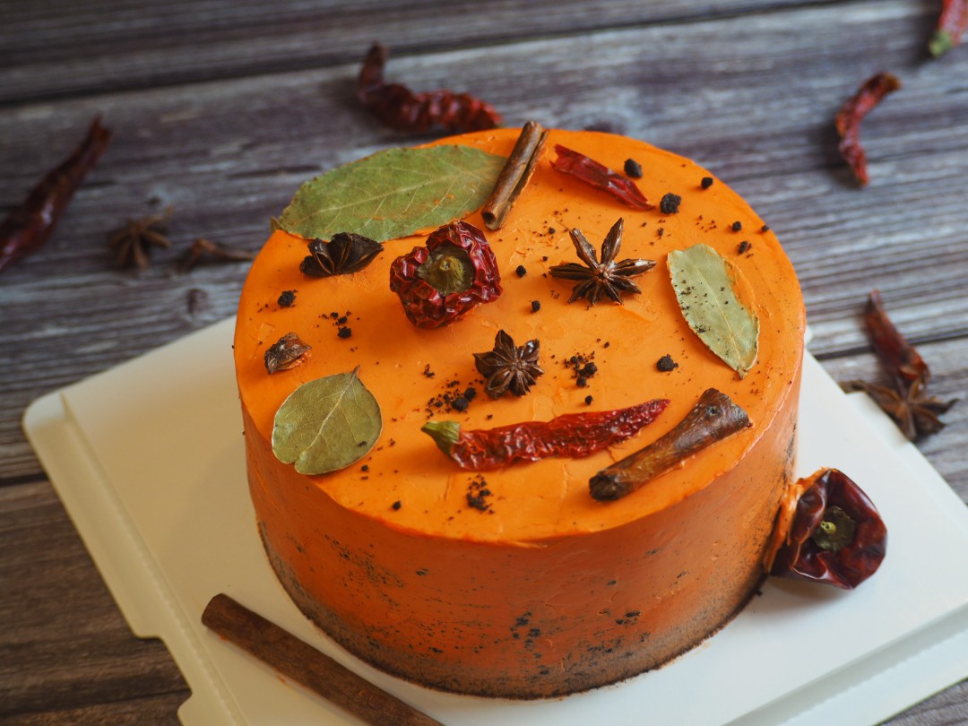 Hot Pot cake, Food & Drinks, Homemade Bakes on Carousell