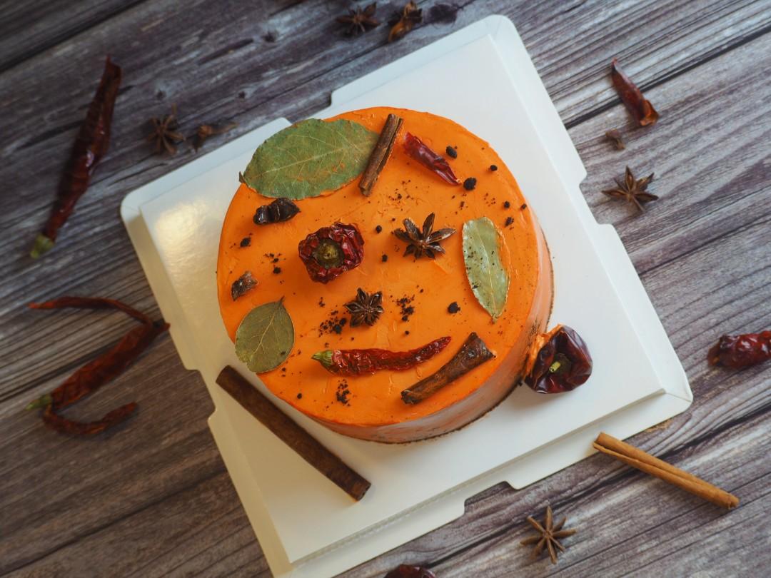 Hot Pot cake, Food & Drinks, Homemade Bakes on Carousell