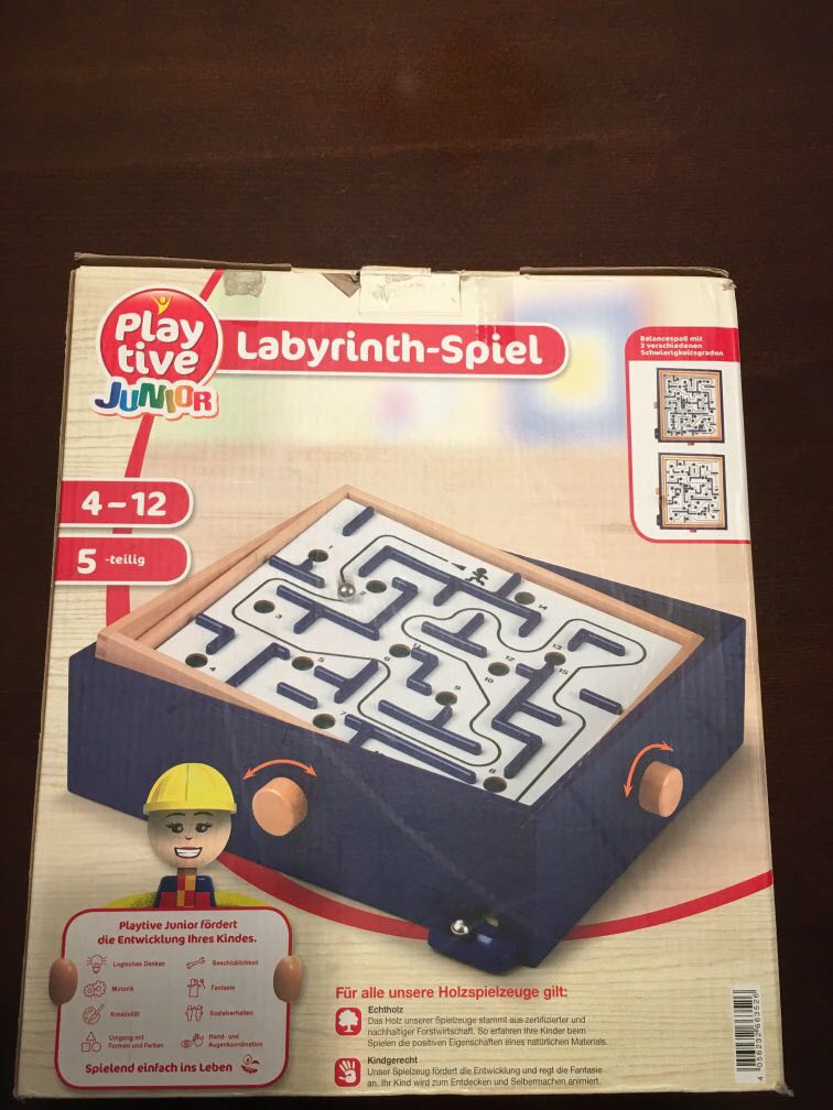 Labyrinth-Spiel 木製玩具 德國造, 興趣及遊戲, 玩具 & 遊戲類 - Carousell