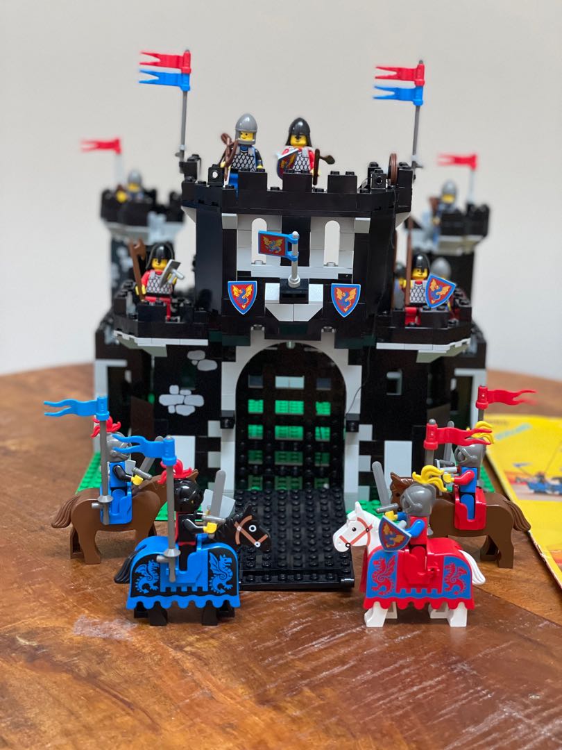 Lego 6085 Black Monarch Castle, Hobbies & Toys, Toys & Games on Carousell