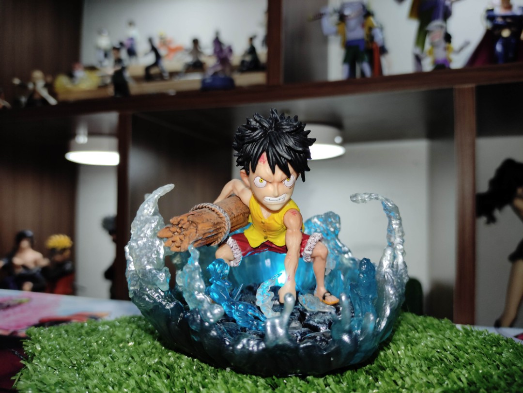 Mini copy Resin Luffy Marineford, Hobbies & Toys, Collectibles ...