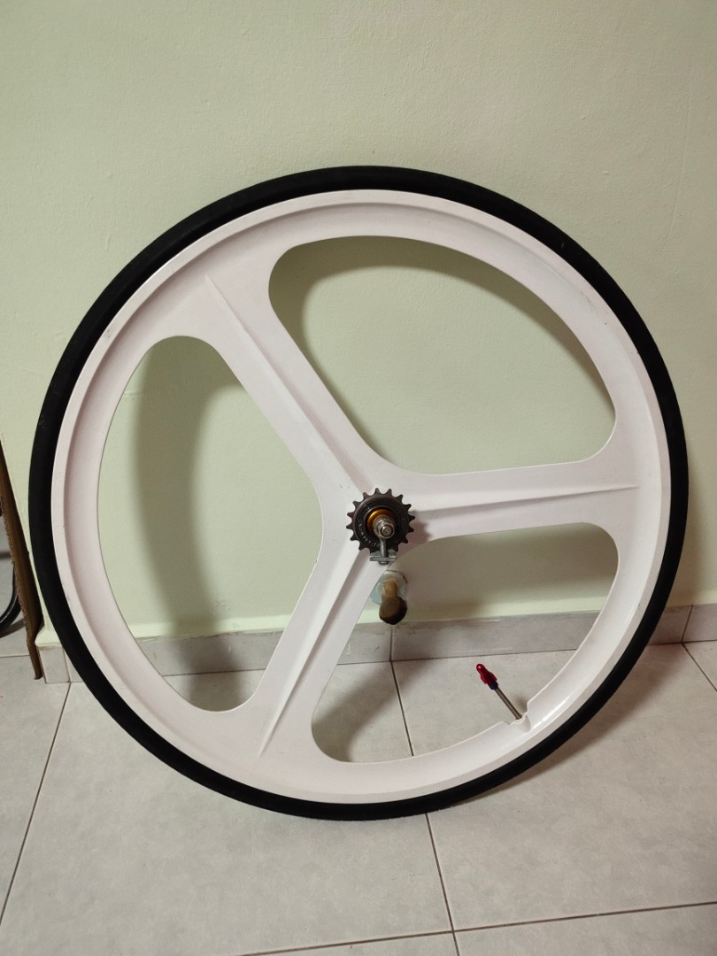 Fixie rim rear, Sports Equipment, Bicycles & Parts, Bicycles on Carousell