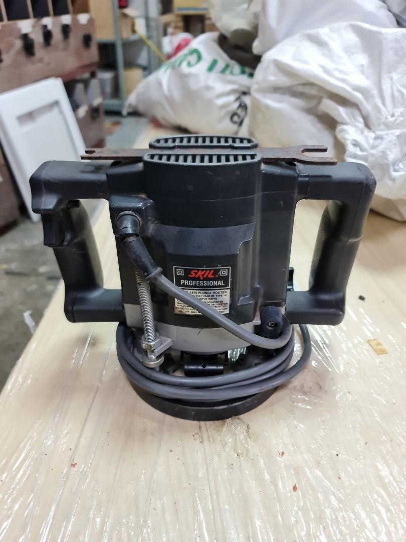 SKIL MODEL 1870 PLUNGE ROUTER, Furniture & Home Living, Home ...