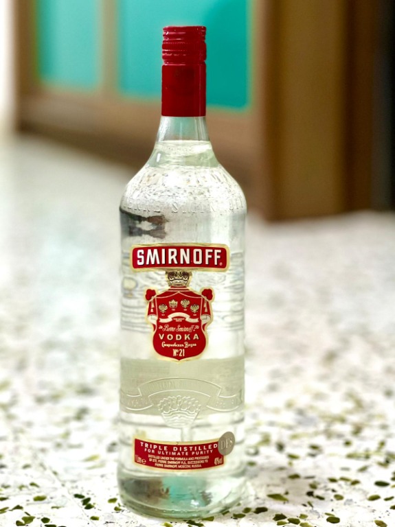 Smirnoff 1L - Free delivery, Food & Drinks, Beverages on Carousell