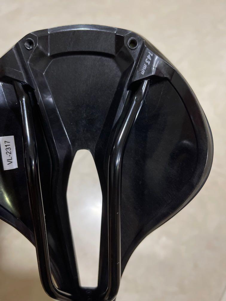 Specialized body geometry power comp saddle, Sports Equipment, Bicycles ...