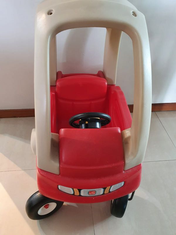 Step 2 car for kids in Exchange for Wet wipes, Hobbies & Toys, Toys ...