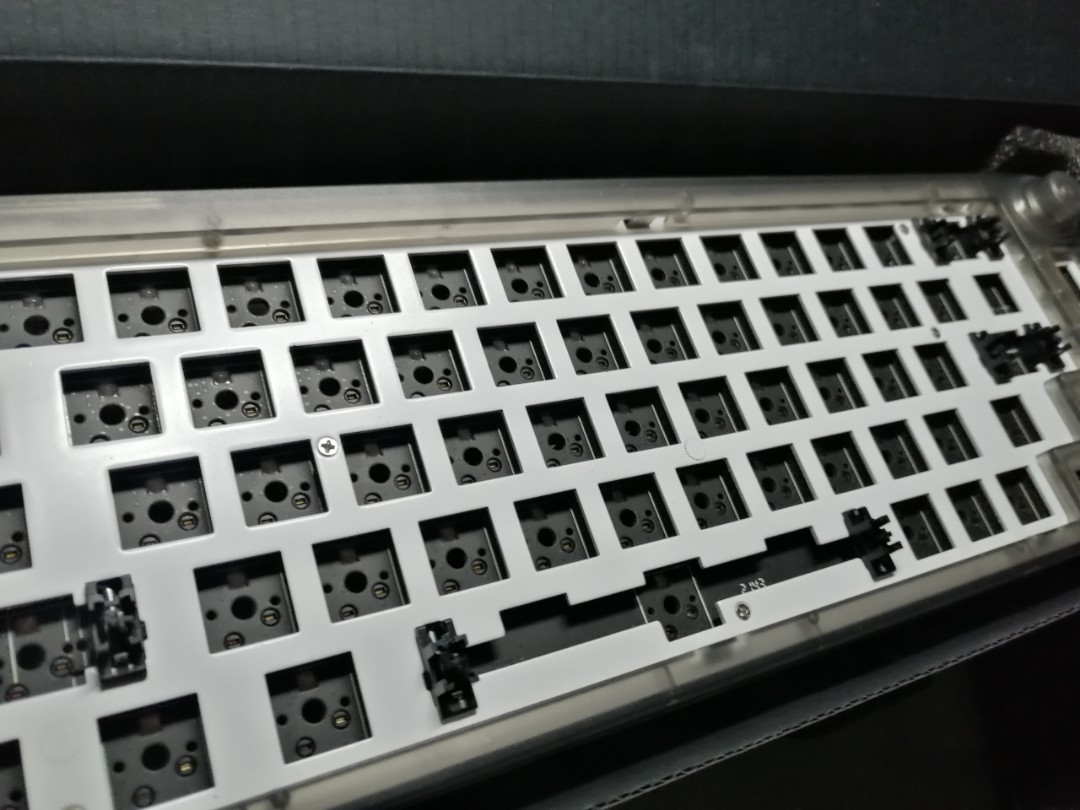 Tm680 Tom680 trimode tri-mode wired, 2.4 wireless, bluetooth 67 keys ...