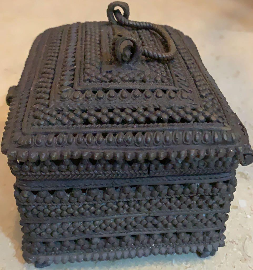 Vintage Iron Container, Hobbies & Toys, Memorabilia & Collectibles ...