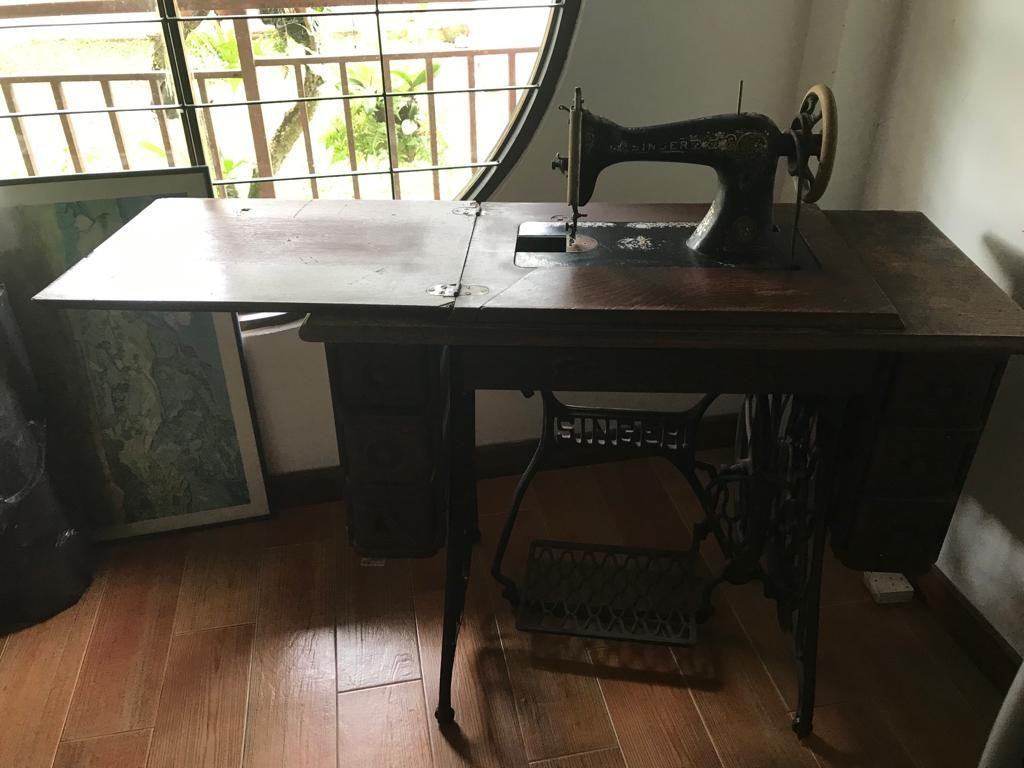 Vintage Singer Table, Furniture & Home Living, Furniture, Tables & Sets ...