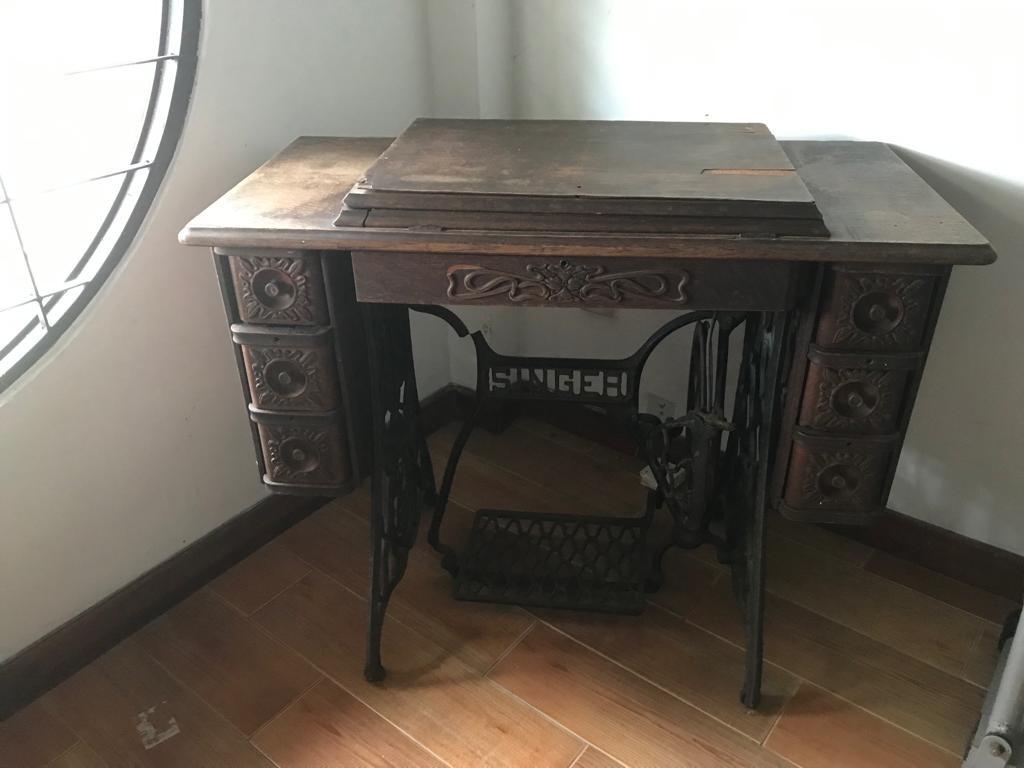 Vintage Singer Table, Furniture & Home Living, Furniture, Tables & Sets ...