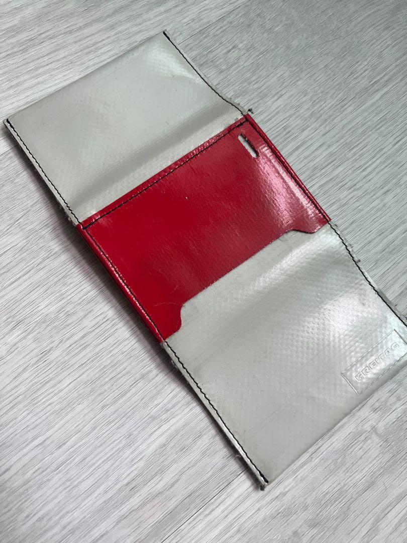 Freitag Brandon F54, Men's Fashion, Watches & Accessories, Wallets ...