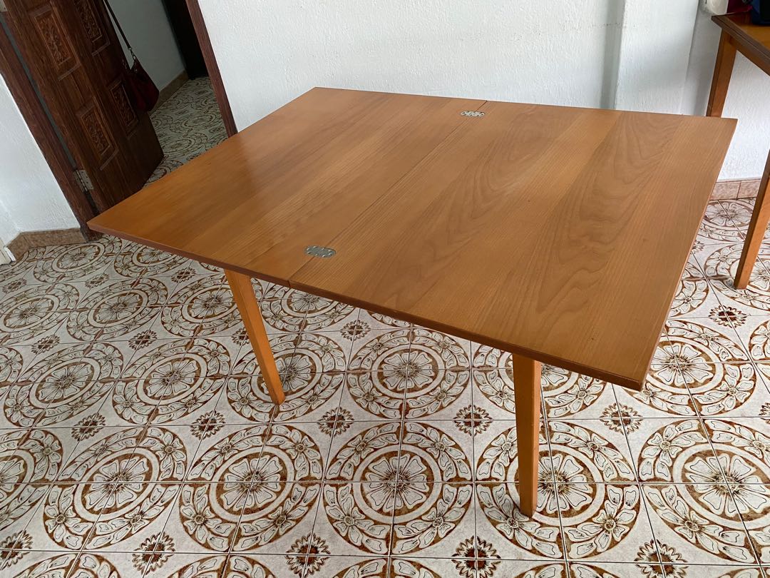 Garage Sale: Extendable Table, Furniture & Home Living, Furniture ...