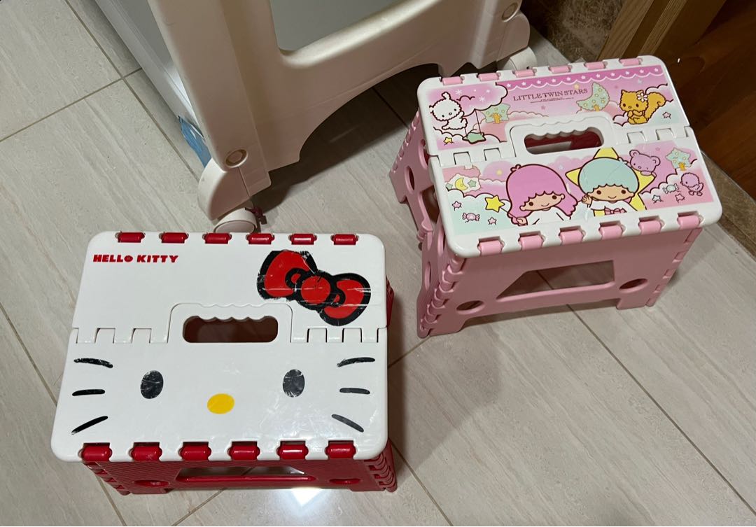 Hello Kitty & Little Twin Star Stools, Babies & Kids, Baby Nursery ...