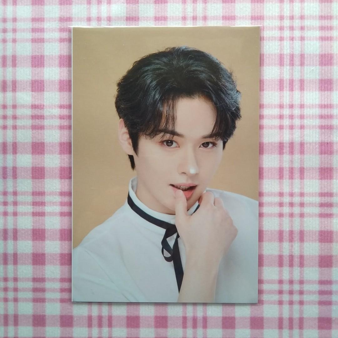 lee know stray kids skz cafe japan postcard sealed, Hobbies & Toys ...