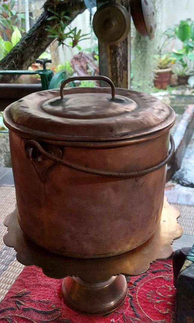 Periuk antik (ddd), Furniture & Home Living, Home Decor, Vases ...