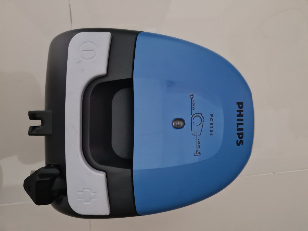 Philips FC8204 Vacuum Cleaner 1400W, TV & Home Appliances, Vacuum Cleaner & Housekeeping on ...