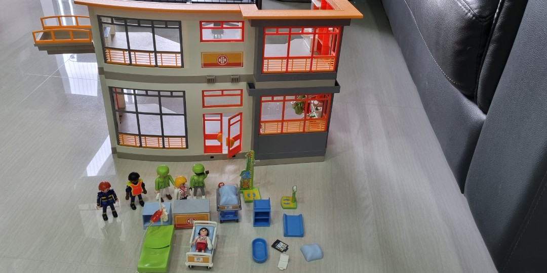 Playmobile hospital set, Hobbies & Toys, Toys & Games on Carousell