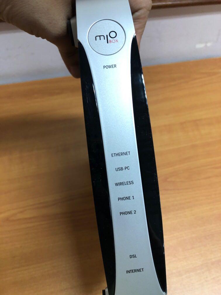 SingTel Wireless modem/ router , Computers & Tech, Parts & Accessories ...