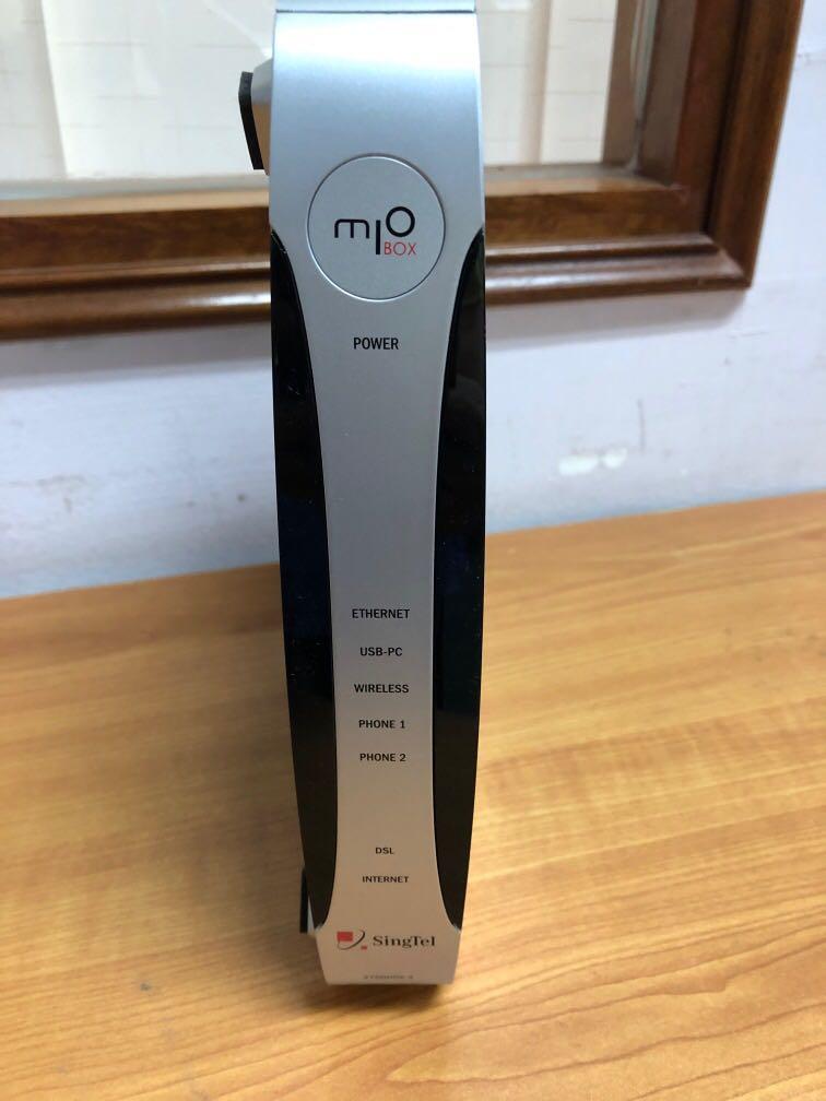 SingTel Wireless modem/ router , Computers & Tech, Parts & Accessories ...