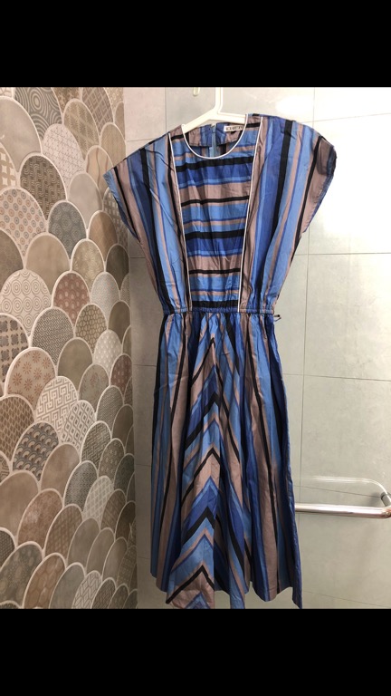 Vintage Chevron Dress - Not worn, Women's Fashion, Dresses & Sets ...