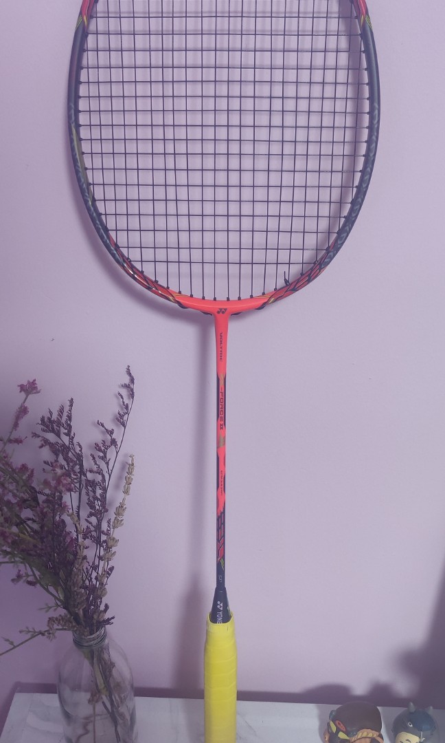 Yonex voltric z force 2 Lindan red edition, Sports Equipment, Sports ...